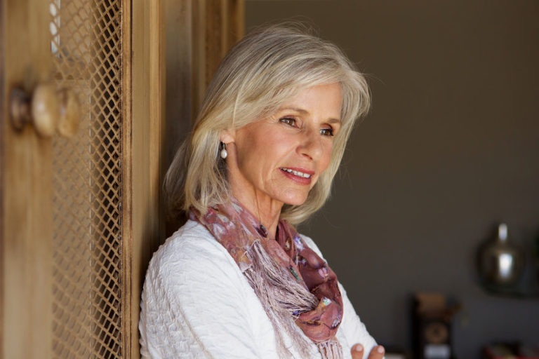 Don't Feel Frumpy After 50: Simple Ways to Be a Gorgeous Glam-Ma ...